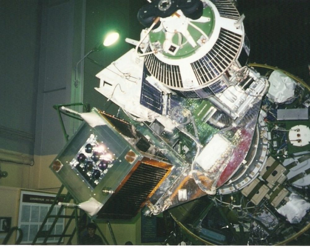 2002 November 28 Cosmos (main in cluster) Alsat-first Disaster ...